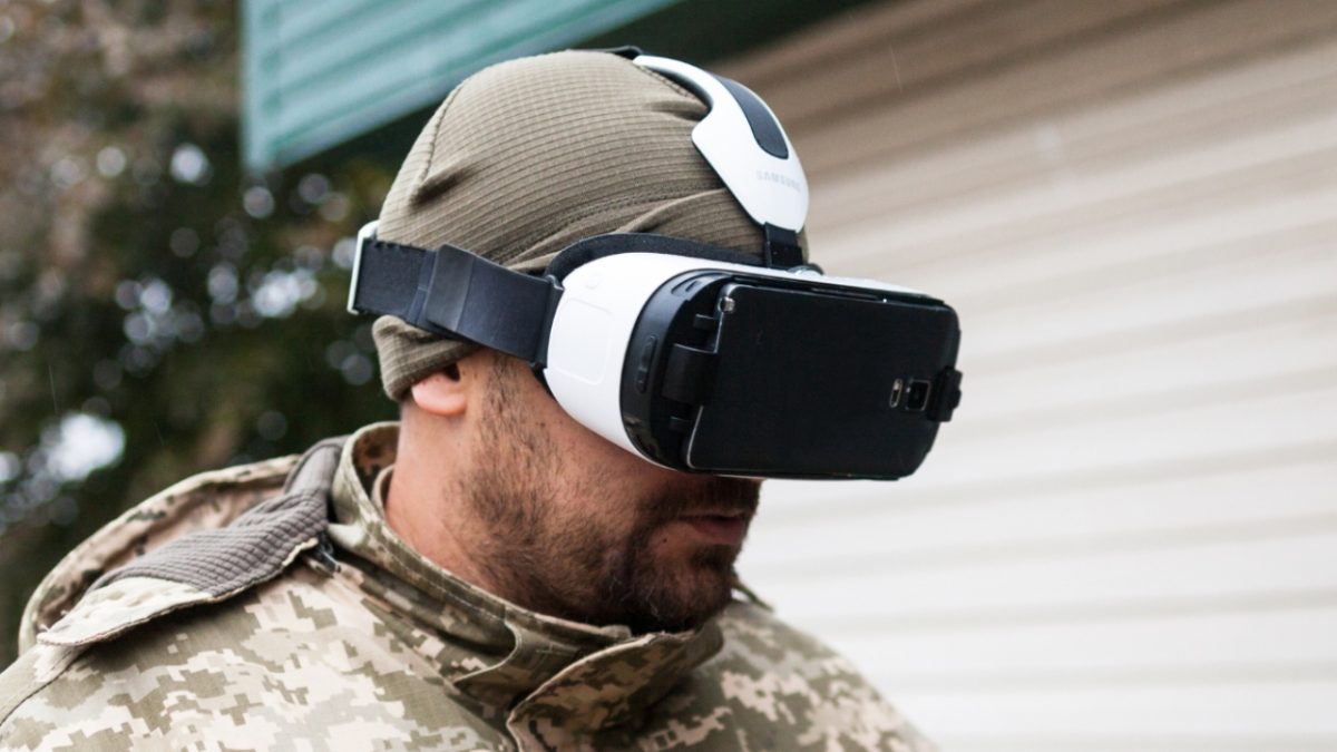 Samsung neuhlídal prototyp svého AR/VR headsetu. Takto má vypadat ...