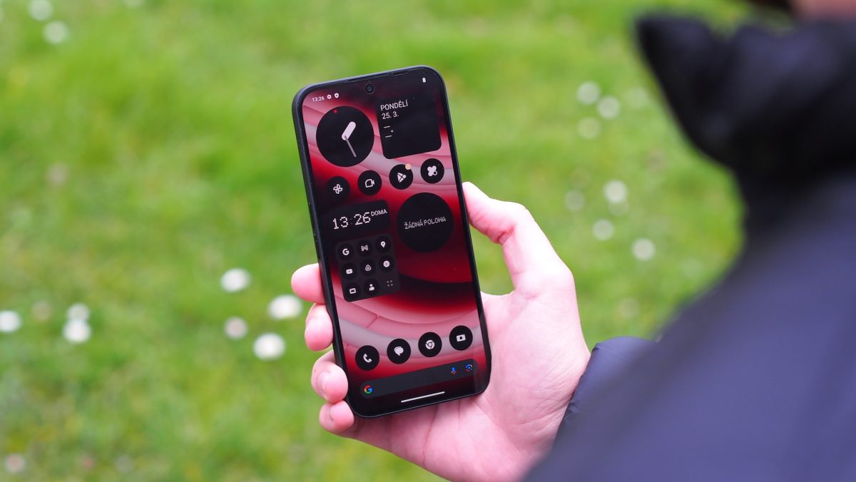 Nothing vylepší současný bestseller. Novinka Phone (2a) Plus dorazí ...