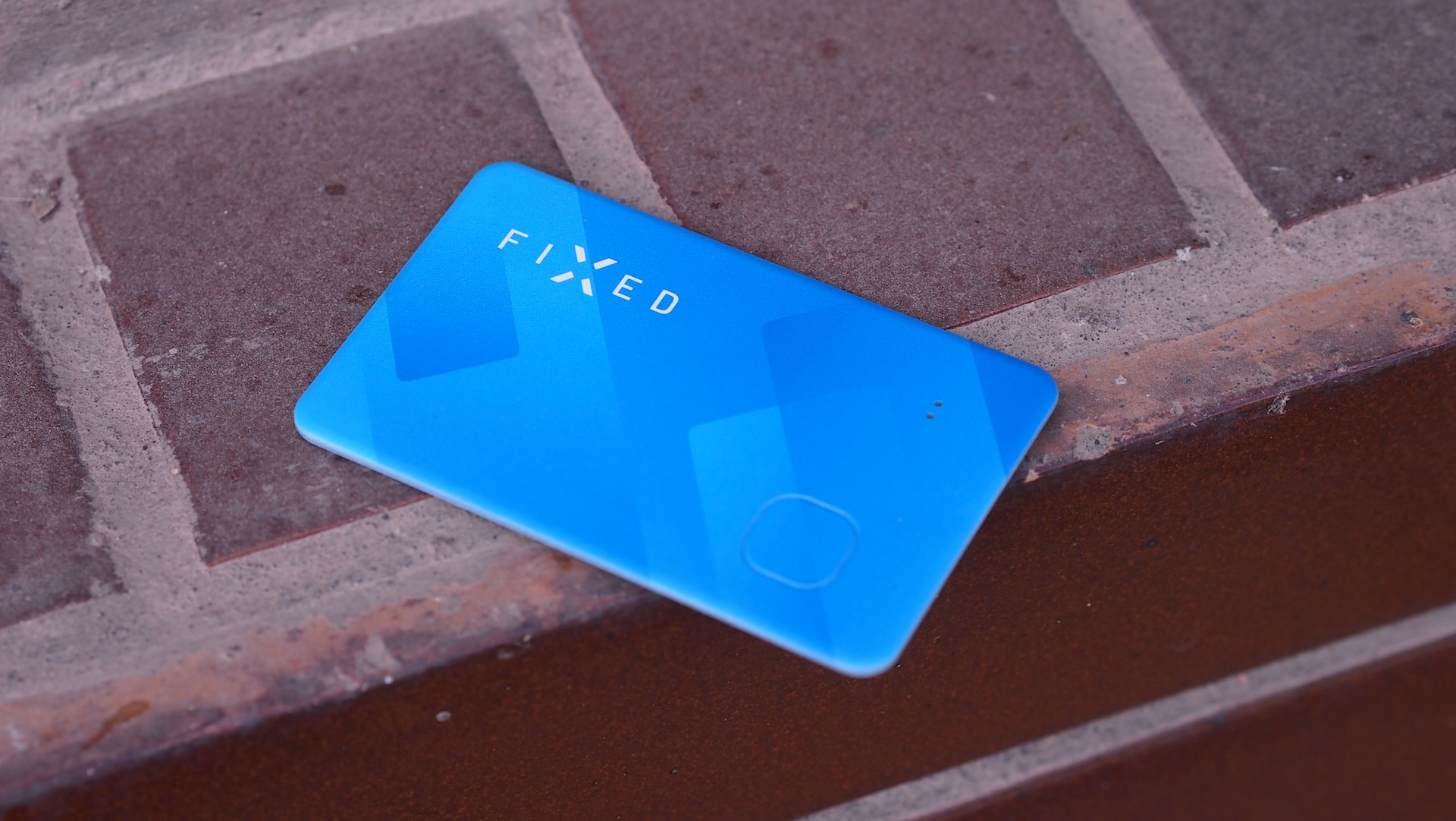 Recenze FIXED Tag Card – Klid v duši za pár stovek - Mobilizujeme.cz