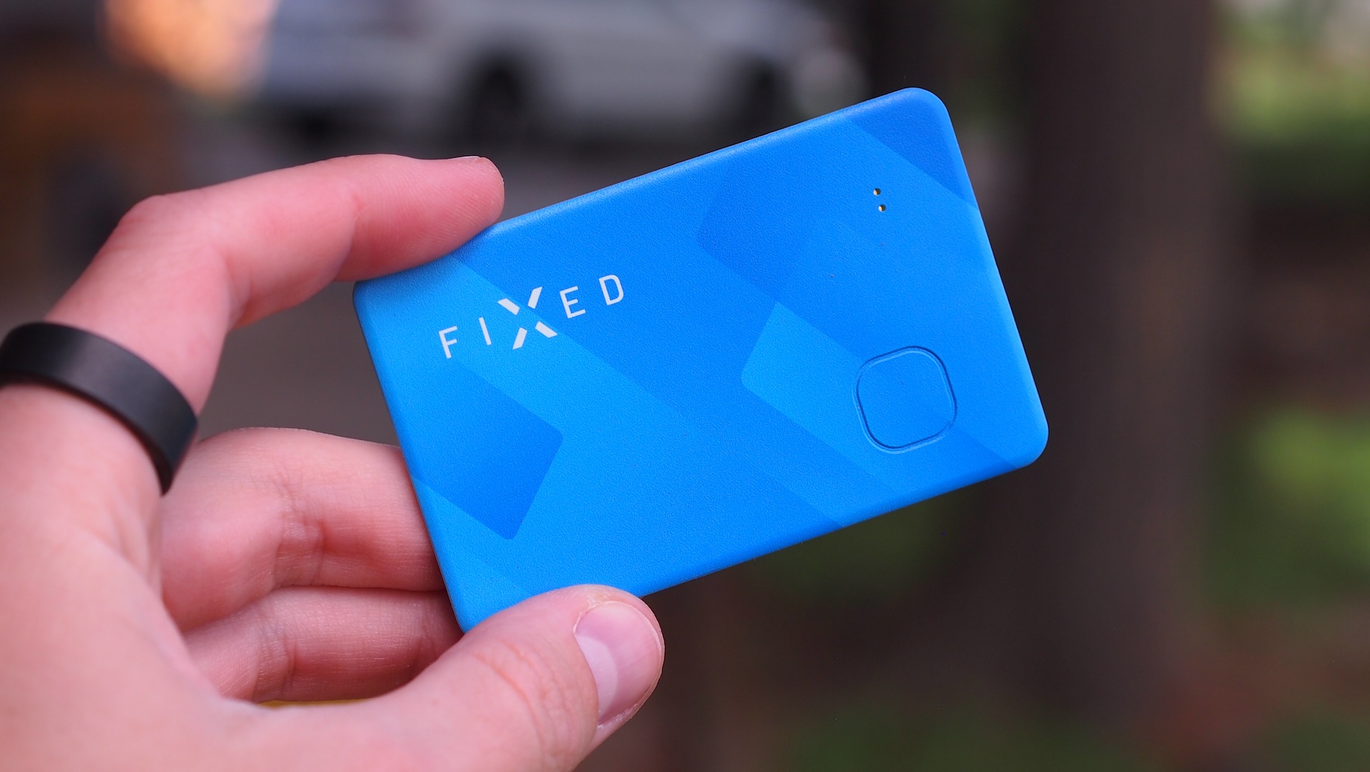 Recenze FIXED Tag Card – Klid v duši za pár stovek - Mobilizujeme.cz