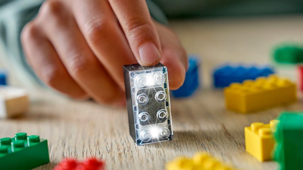 LEGO jde s dobou. Odhalilo revoluční „chytré kostičky“ s čipem a ...